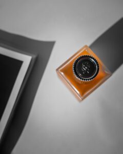 Thameen Centre Stage Fragrance Review - The Fairytales Blog