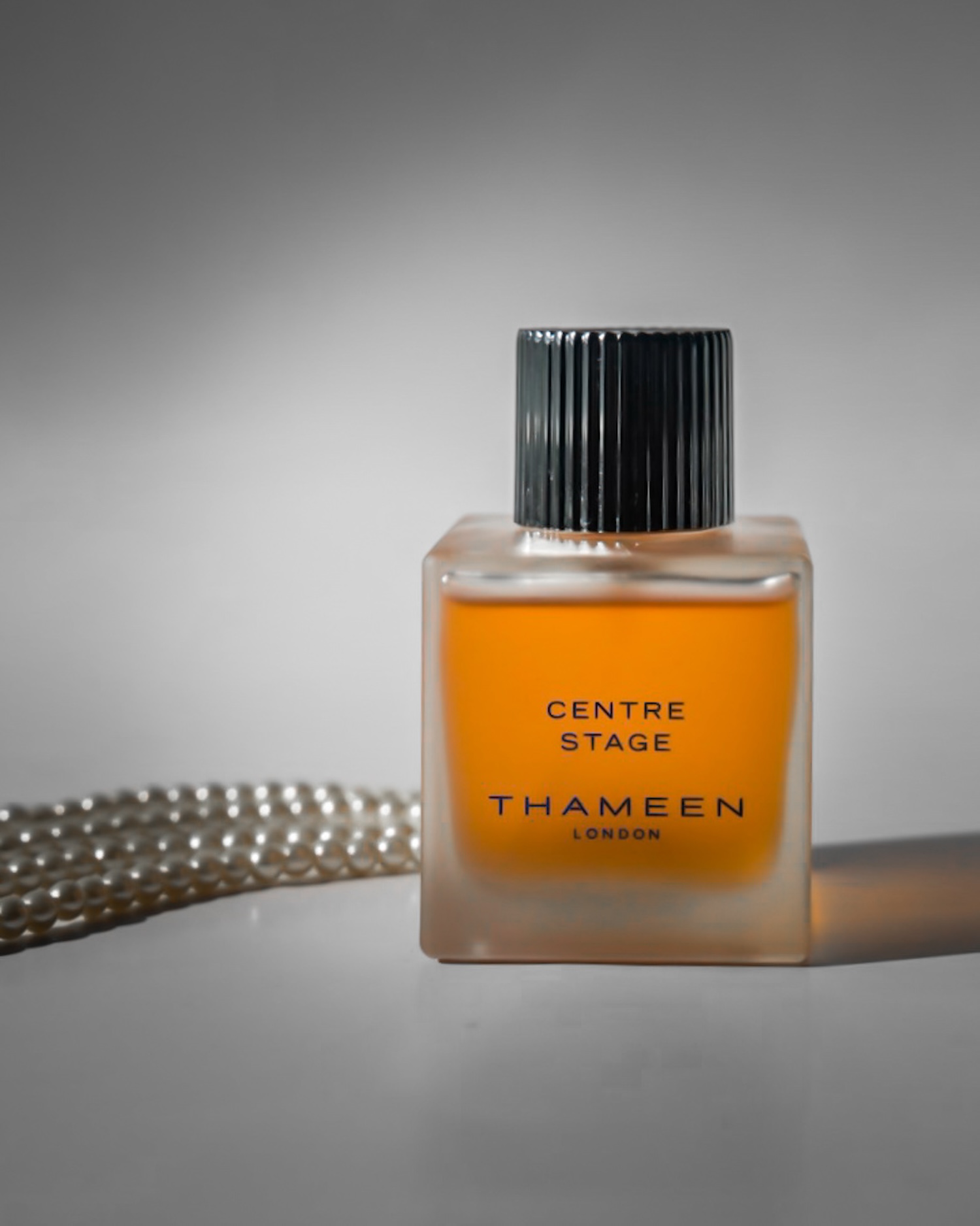 Thameen Centre Stage Fragrance Review - The Fairytales Blog